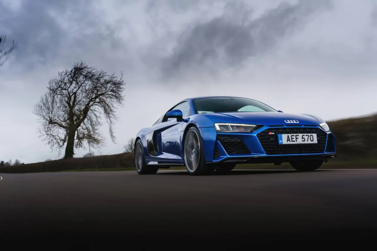 Audi R8: Legendarny Supersamochód, Który Zmienił Rynek