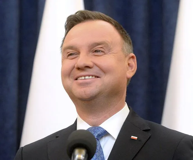 Ile lat ma prezydent Andrzej Duda? Zaskakujące fakty z życiorysu Ile lat ma prezydent Andrzej Duda? Zaskakujące fakty z życiorysu
