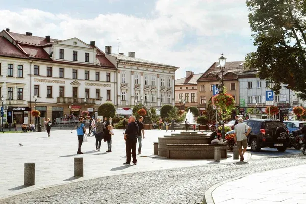 Gdzie urodził się papież Jan Paweł II? Warto poznać Wadowice i ich historię