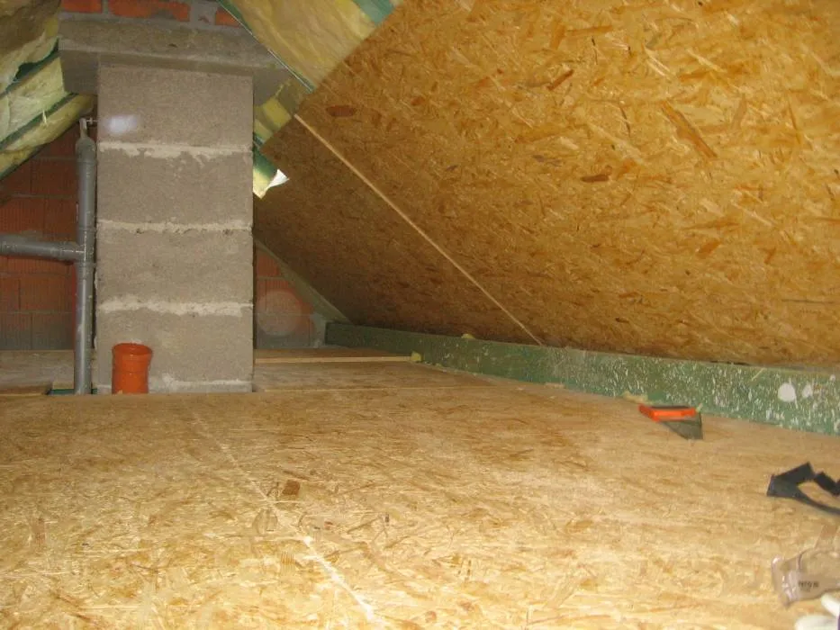 Grubość płyty OSB na poddasze: jak dobrać dla swojego projektu