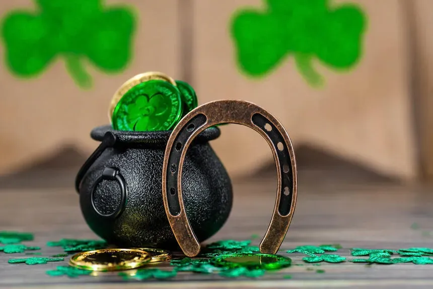 Kim był święty Patryk? Poznaj jego niezwykłe życie i dziedzictwo